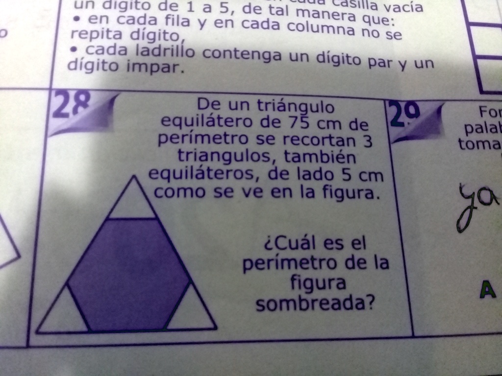 SOLVED: De un triangulo equilatero de 75 Cm De Perimetro Se Recortan 3 ...