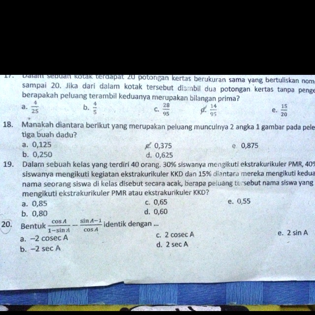 SOLVED: Tolong jawab nomor 20 ya uapal potongan kertas berukuran sama ... SOLVED: Tolong jawab nomor 20 ya uapal potongan kertas berukuran sama ...