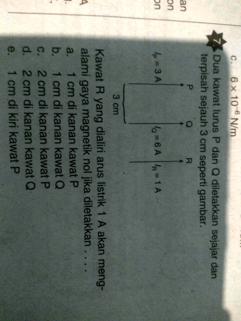 SOLVED: dua kawat lurus P dan Q diletakkan sejajar dan terpisah sejauh 3 cm seperti gambar di ...