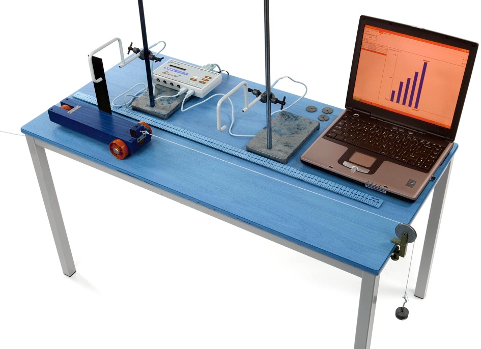 SOLVED: 'Students are using the experimental setup shown in the image ...