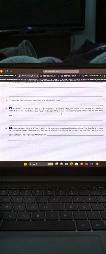 Compare and contrast the structure of the mitral and tricuspid valves ...