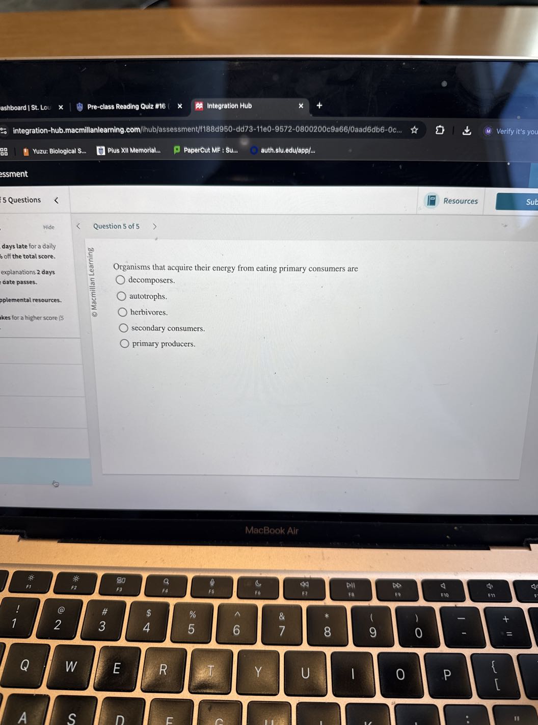 ashboard | St. Lou Pre-class Reading Quiz #16 Integration Hub integration-hub.macmillanlearning ...