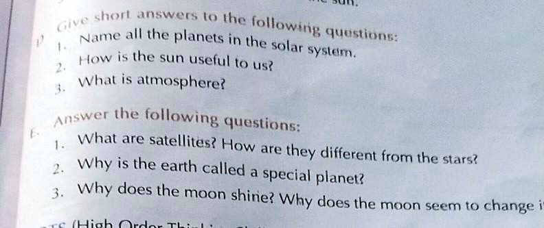 What Is A Solar System Short Answer
